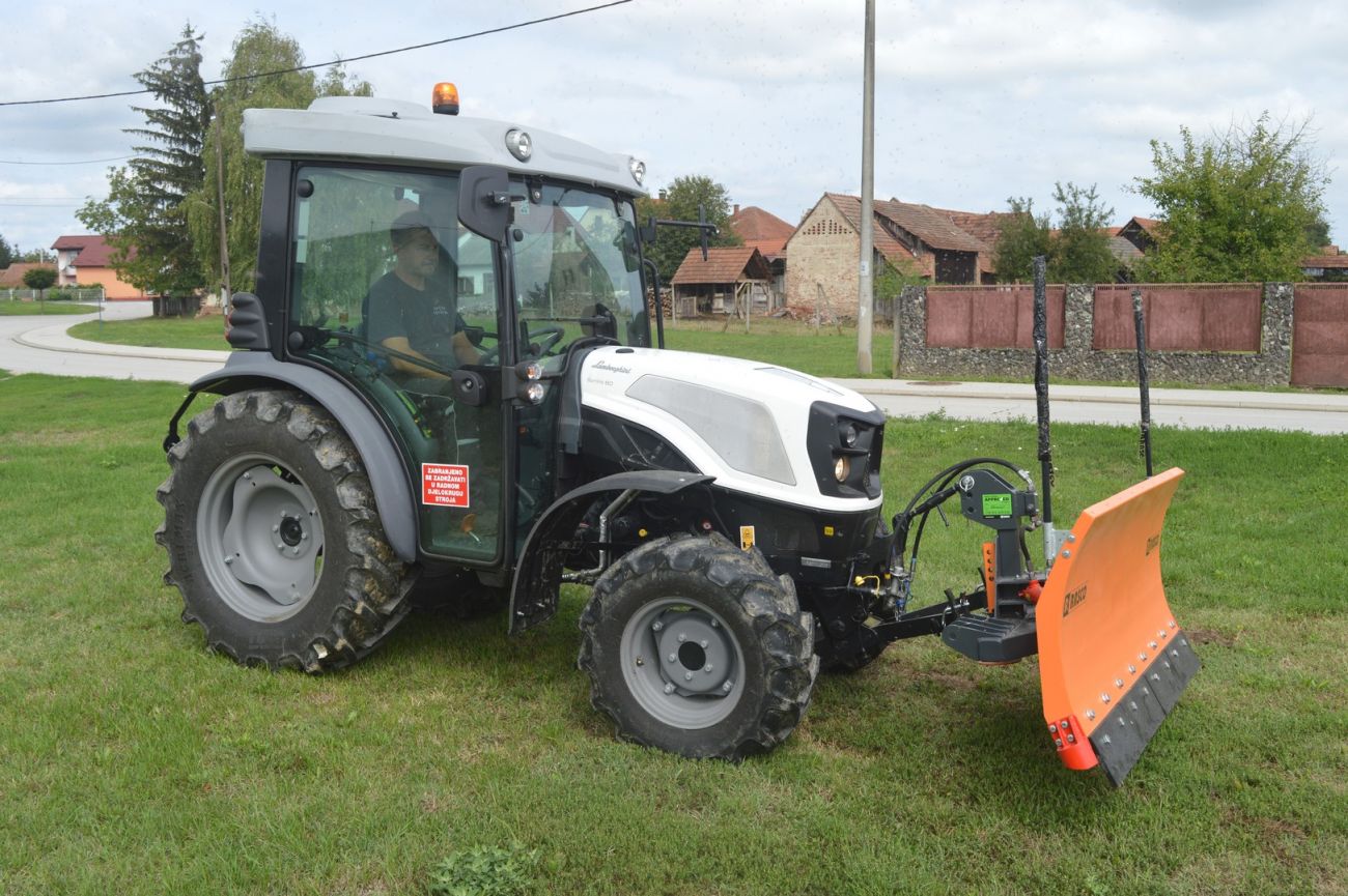 Stigao novi traktor u Kotoribu